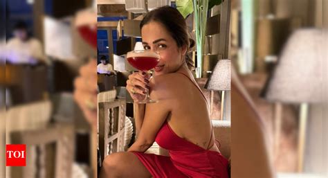Malaika Arora Just Made Red The New Black In This Backless Gown