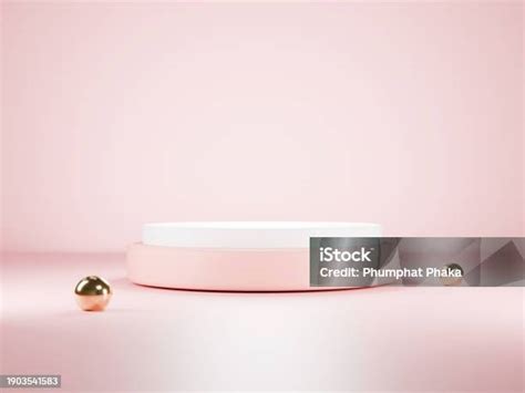 분홍색 원형 연단과 금 구슬 3d 렌더링 그래픽으로 만든 제품 디스플레이를 위한 달콤한 분홍색 배경 0명에 대한 스톡 사진 및