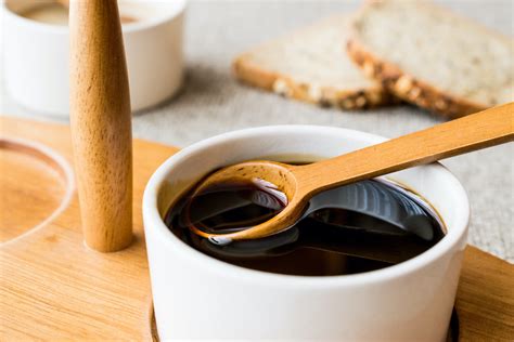 Treacle Vs Molasses 4 Key Differences Between The Syrups 2026