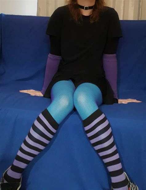 Synthwave Themed R Nonbinary