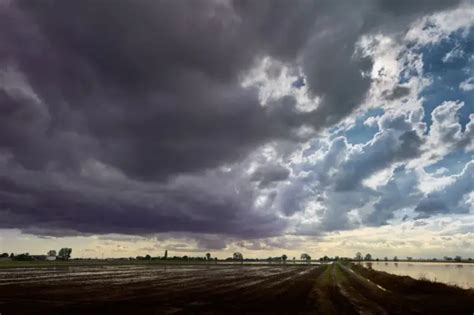 Gujarat Rain ગુજરાતમાં હવે વધશે વરસાદનું જોર કયા જિલ્લામાં ક્યારે શરૂ