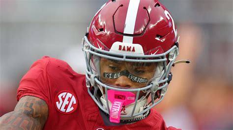 Alabama Star Ryan Williams 17 Sports Startling Message Written Across