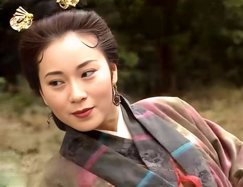 郭襄16岁时，黄蓉为何怀疑她和杨过“做出事来”？李莫愁知道原因 哔哩哔哩