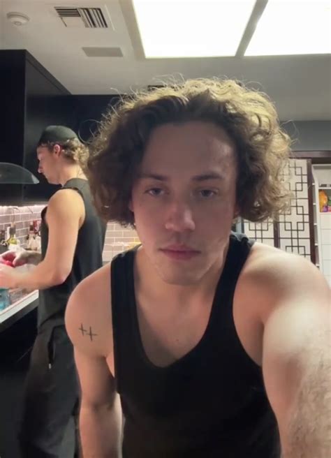 Picture Of Ethan Cutkosky In General Pictures Ethan Cutkosky