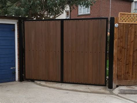 Composite Gates Thrulane London UK