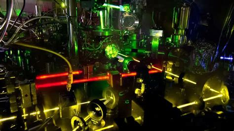 Uks Secret Lab Makes 1st Ultra Precise Atomic Clock For Military Use