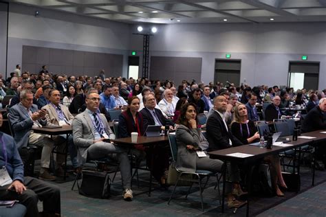 The Past Present And Future Of Cataract Refractive Surgery Eyeworld