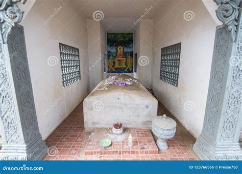 Cambodia Anlong Veng Khmer Rouge Ta Mok Editorial Photo Image Of Cremation Site 123766566