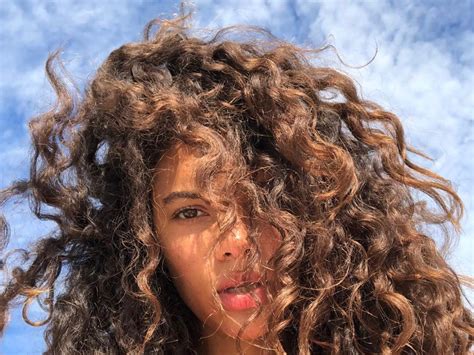 How To Figure Out Your Curl Type And Why It Matters Glamour Atelier