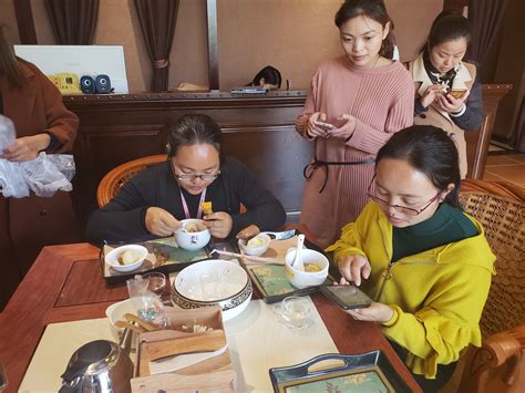 未来十年是大健康产业的黄金时代靠技术征服人心用效果赢得大健康财富商机 中医养生药膳馆加盟 养生汤食疗项目连锁 陈农夫官网