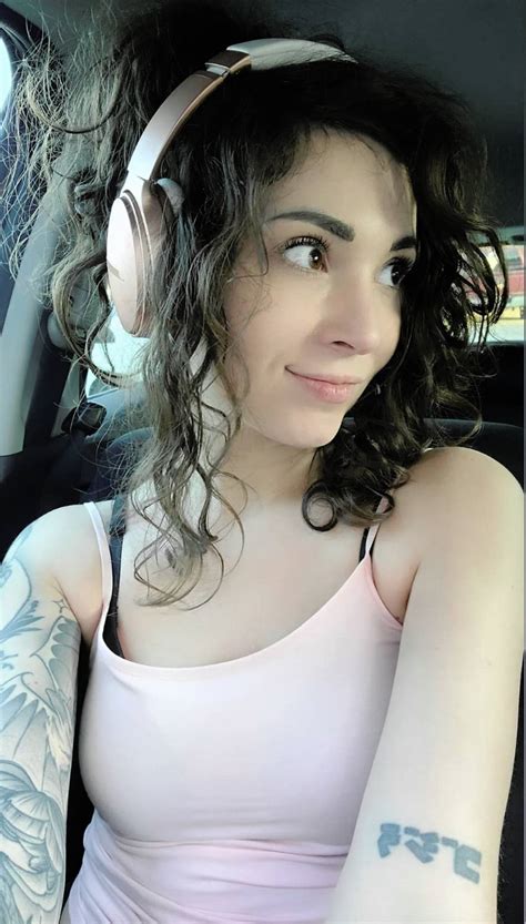 Pink On Pink Scrolller