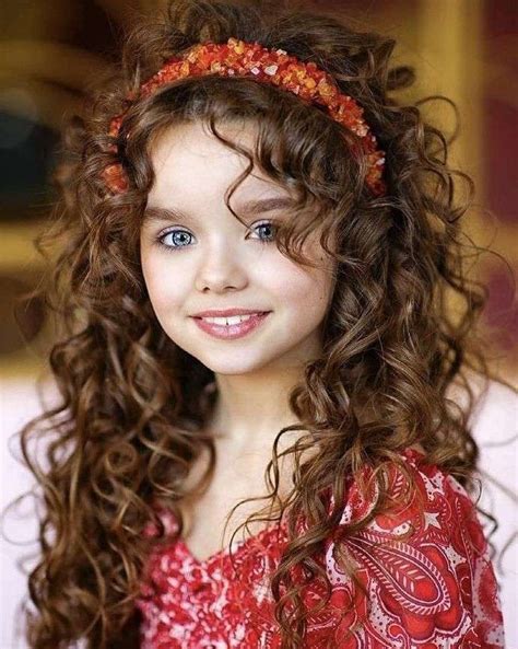 Pi Kna Dziewczyna Z Lokami Puzzle Online