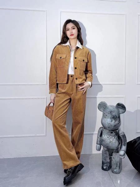 Комплект одежды Miu Miu купить с доставкой по выгодным ценам в интернет магазине Ozon 1374675059