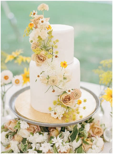 Yellow Flower Wedding Cake Elderflower And Lemon Wedding Cake