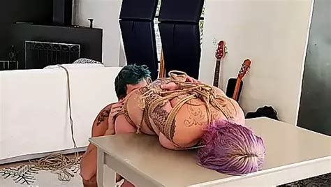 Uso La Mia Troia Come Sex Toy Cagna Legata Con Morsetti Sui Capezzoli