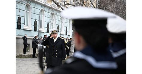 Висшето военноморско училище „Н Й Вапцаров отбелязва 143 годишнина Снимки