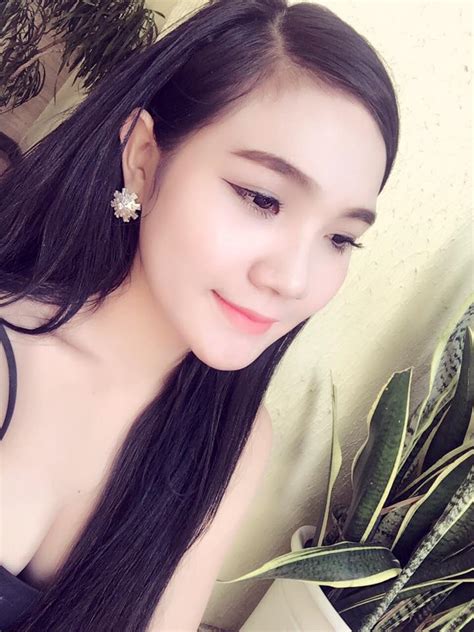 Nh G I Xinh C C Cho Anh Em Quay Tay Xem H Nh G I Xinh Show H Ng M I Nh T