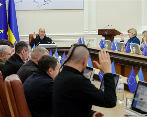 Щотижневик Аптека On Linkedin Уряд схвалив редакцію проєкту закону України «Про самоврядування