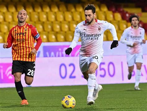 Calhanoglu Likely To Leave Ac Milan Al Bawaba