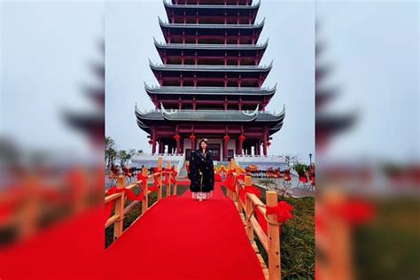 新的一年要继续坚持热爱呀 2024龙年新春集市 冬日才艺秀