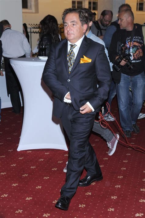 Robert Makłowicz Zwolniony Z Tvp A Wszystko Przez Poglądy Polityczne Po Prawie Dwudziestu