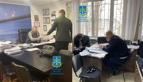 Мільйонні збитки на ремонті мостів двом київським посадовцям повідомлено про підозру Kashtan