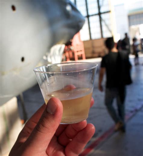 Sfist Drinks Naked In The Rain From Oakland S Sidebar Sfist