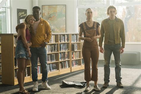 One Of Us Is Lying Stars Tell Secrets Of Hot New Teen Show