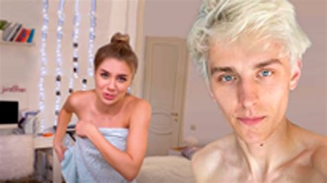 ДЕВУШКА СОСЁТ ВЛАДУ А4 А4 СКС СКС С ЮЛЯ ГОДУНОВА Youtube