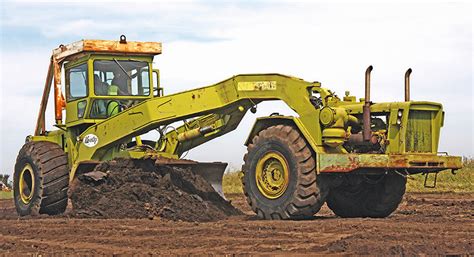 The Worlds Largest Motor Graders Tractor And Machinery