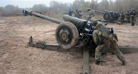 Ukraine Found an 'Exotic' Supplier of Ammunition for the D-30 Gun ...
