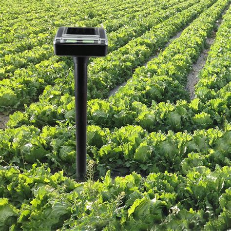 2 Pcs Solar Powered Ultrasonic Snake Repeller Mole Repellent Gopher