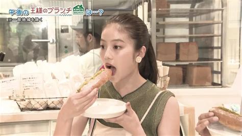 今田美桜のお宝キャプとエロ画像。濡れ場のブラジャー姿とモリマン