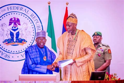 Pictorial Tinubu Receives Nipss Report Pictorial Tinubu Receives Nipss Report