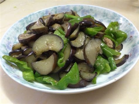 家常素炒茄子简单茄子炒圆茄子大山谷图库