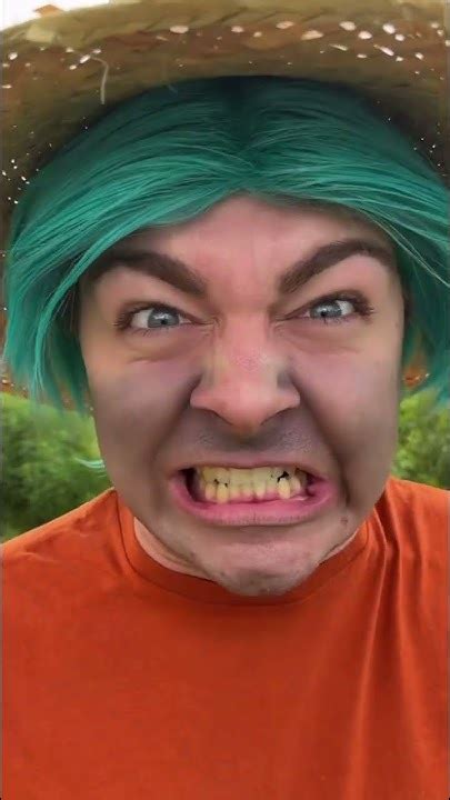 Squidward Vs Conch Shell Squidward Cosplay Spongebobsquarepants Youtube