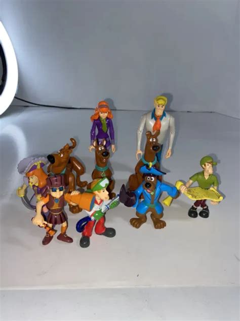 Scooby Doo Fred Velma Daphne Hanna Barbera Cartoon Network Figure Lot