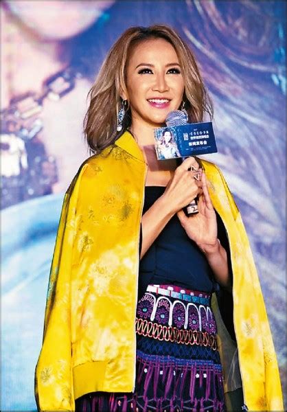 李玟巡演海報登紐約時代廣場 自由娛樂