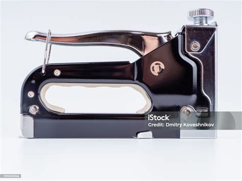 흰색 배경에 누워있는 기계 건축 스테이플러의 상단 전망 0명에 대한 스톡 사진 및 기타 이미지 0명 가구 강철 Istock