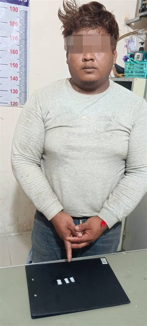 នគរបាលខណ្ឌប្ញស្សីកែវ បង្រ្កាបជាក់ស្ដែង ករណីរក្សាទុកដោយខុសច្បាប់នូវសារធាតុញៀន នគរដ្រេហ្គន