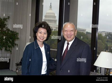Elaine Chao Meets With Ch Tung Former Chief Executive Of Hong Kong