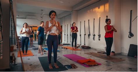 11 Best Yoga Teacher Trainings In India In 2024 2025 Yoga Pit