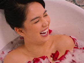 NGOC TRINH Nude AZNude
