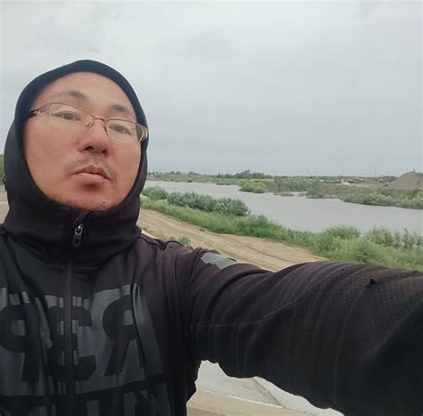 Тэтгэврээ нэмээч хүрэлсүх гуай Арай хүнд сурталуу Их хурлаа тараая 126 гишүүн чинь өөрсдөө идэх