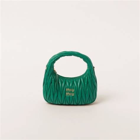 Сумка на плечо круглая Miu Miu купить с доставкой по выгодным ценам в