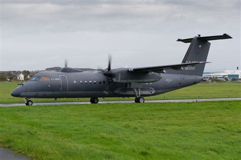 Les Très Discrets Dash 8 De Lus Army —