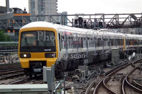 Class 465 465197 4 Car Emu In Southeastern White And Blue At London