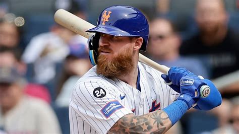 Astros To Promote Speedy Outfielder But Corresponding Roster Move