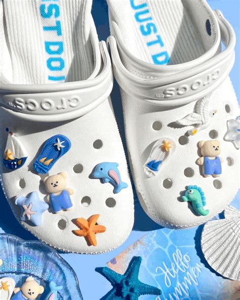 당일발송] 블루 마린 곰돌이와 바다 친구들 돌고래 돌핀 여름 바다 문어 바캉스 자비츠 세트 커플 예쁜 곰돌이 캐릭터 슬리퍼 샌들 에이블리