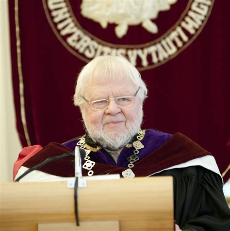 Algirdas Avižienis Vdu